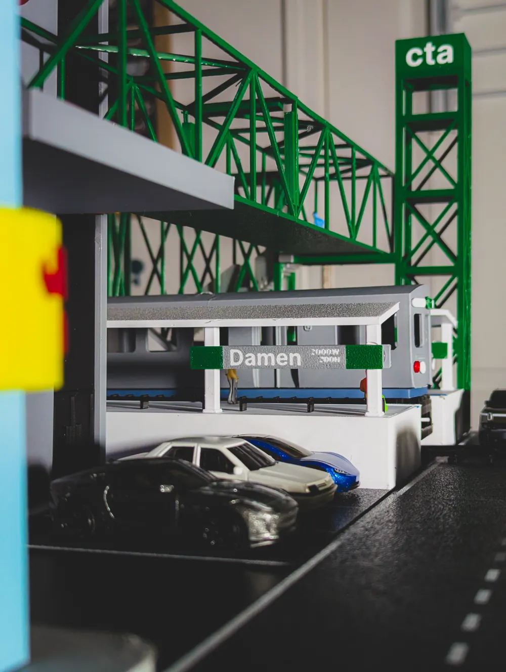 CTA Damen Green Line Station - 1:64 Scale Diorama by LAYRLAB MakerWorld ...