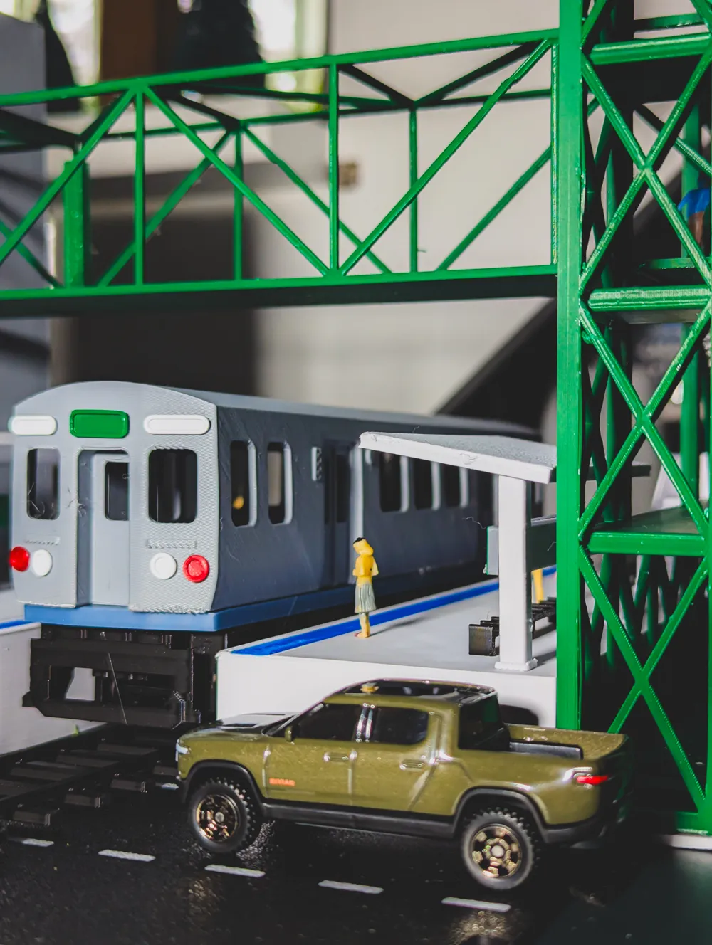 CTA Damen Green Line Station - 1:64 Scale Diorama by LAYRLAB MakerWorld ...