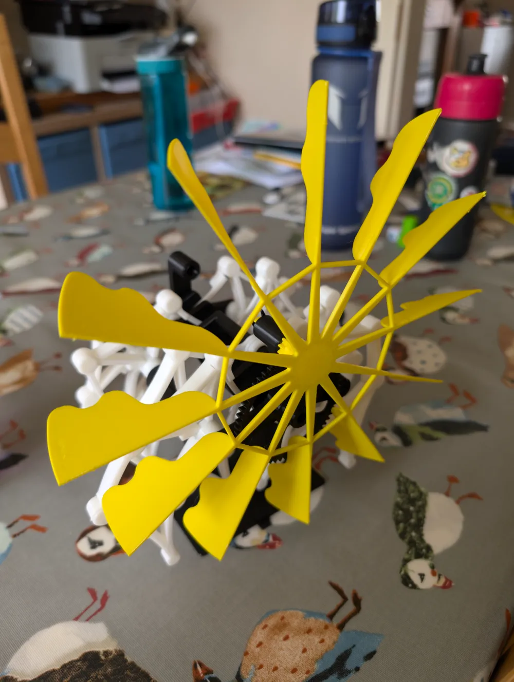 Easy Strandbeest by LoboCNC Remixed by Sculler1x MakerWorld: Download ...