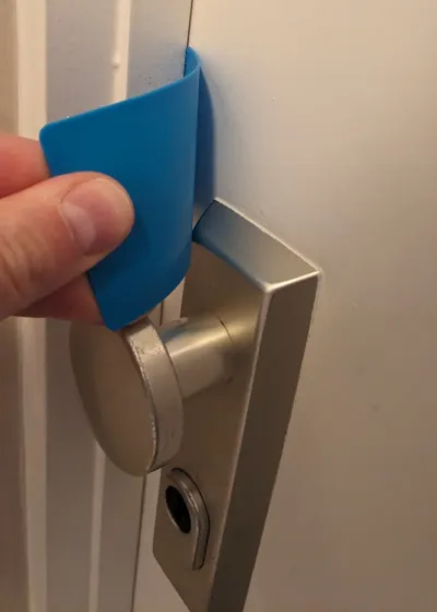 Door Opener Credit Card - Locked out; Lock Picking by FilamentFool ...