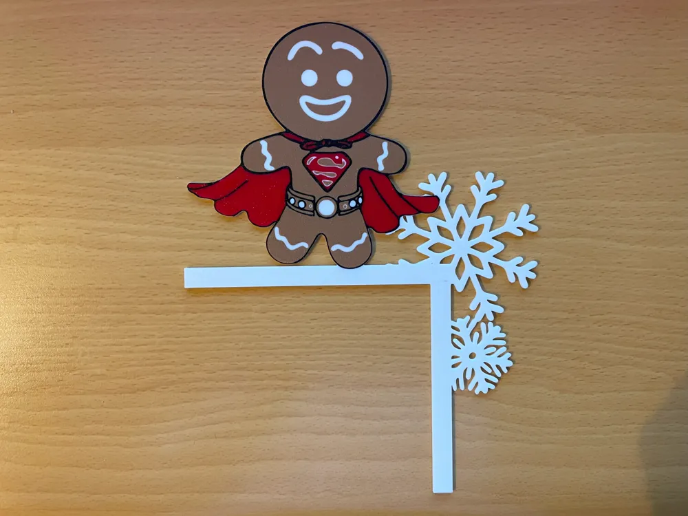Gingerbread Superman - Christmas Door Corner by mail.iou - MakerWorld