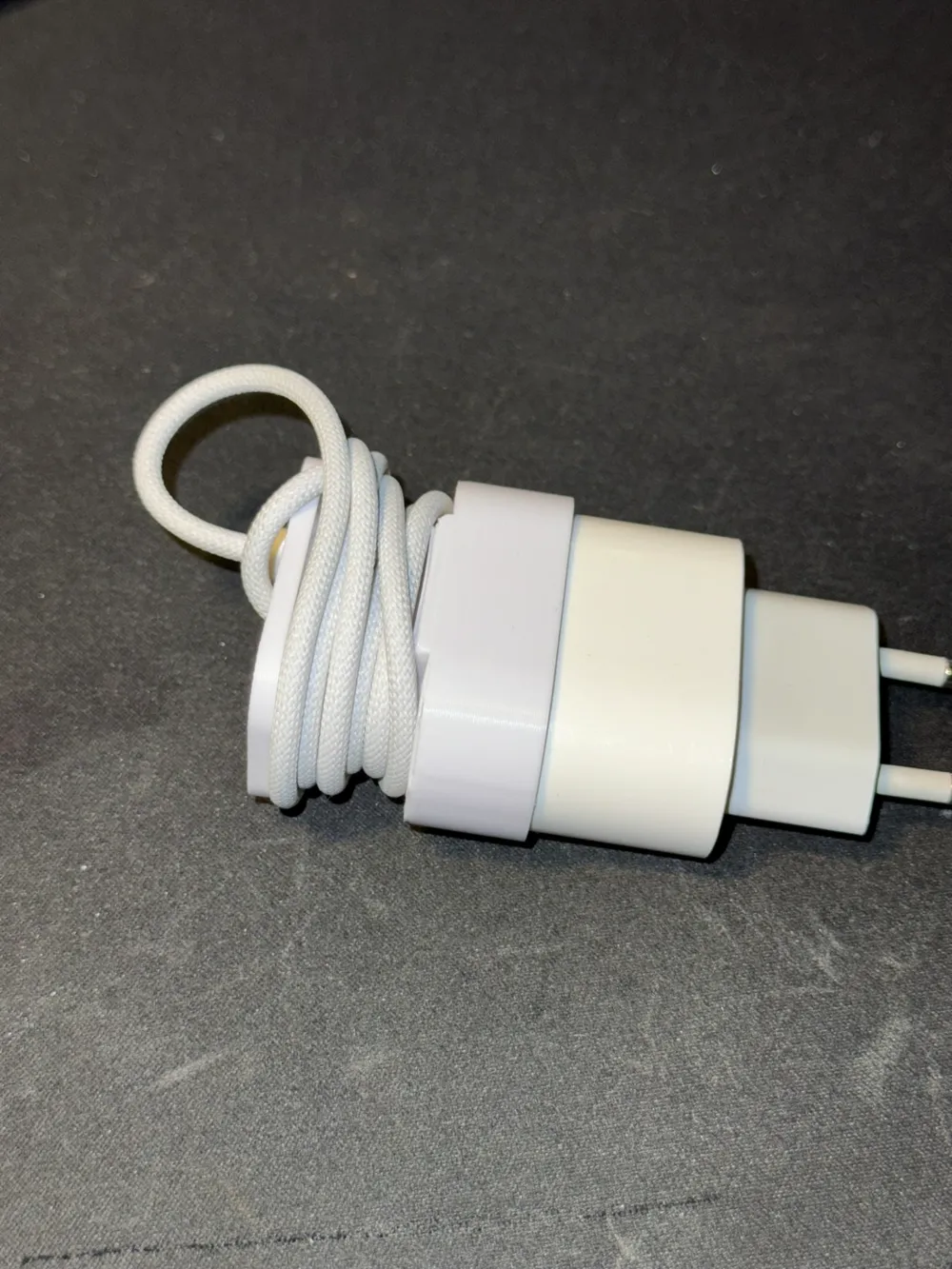 iPhone charger cable organizer by Jarppi - MakerWorld