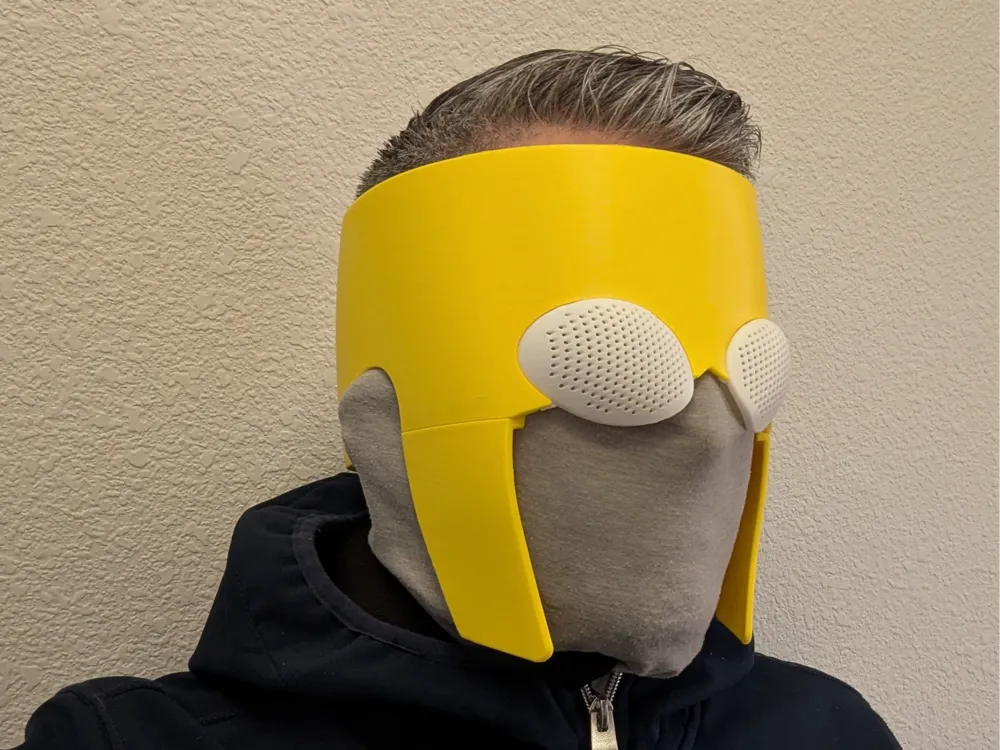 Casco Inspirado en Invencible por javiles - MakerWorld