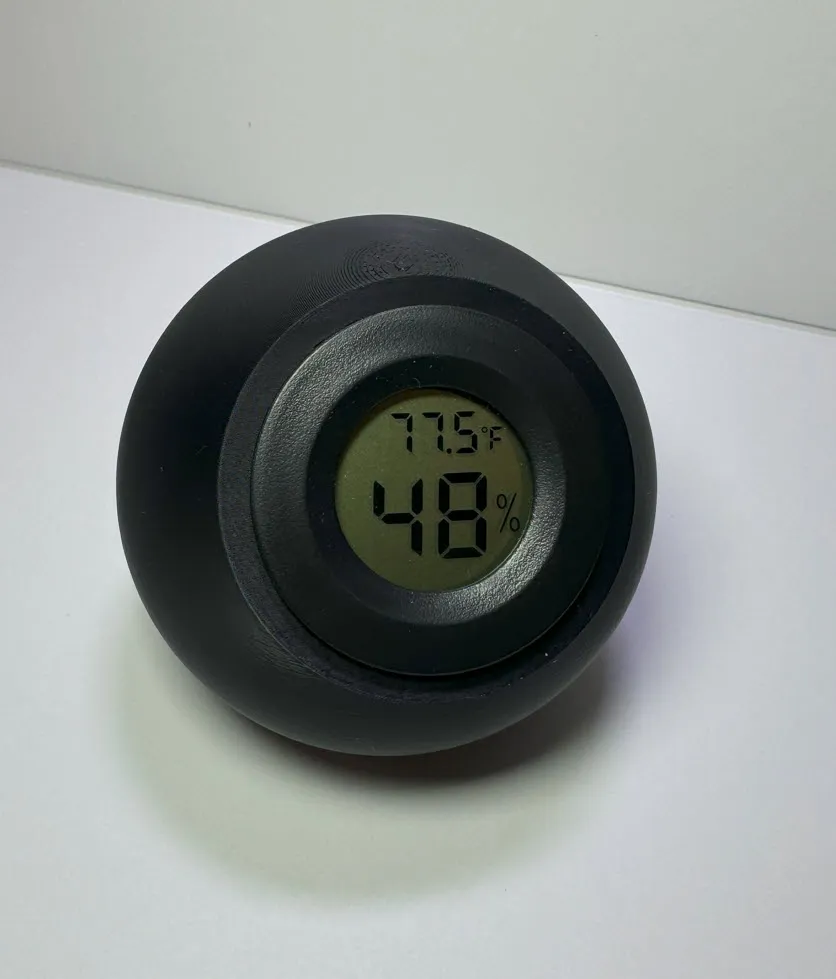 8 Ball Desktop Hydrometer (Use Black or White) by Maximvs - MakerWorld