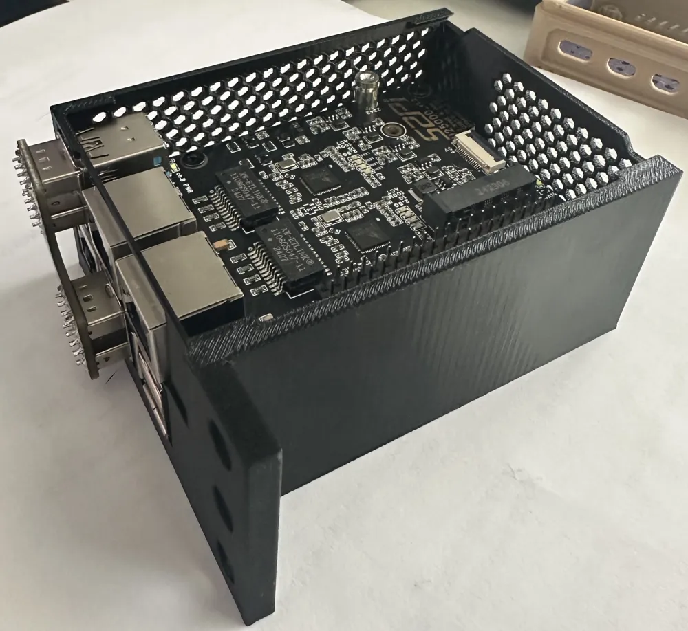 U2500 2.5G Ethernet RaspberryPi 5 Rackmount Case Remixed by comwiz756 ...