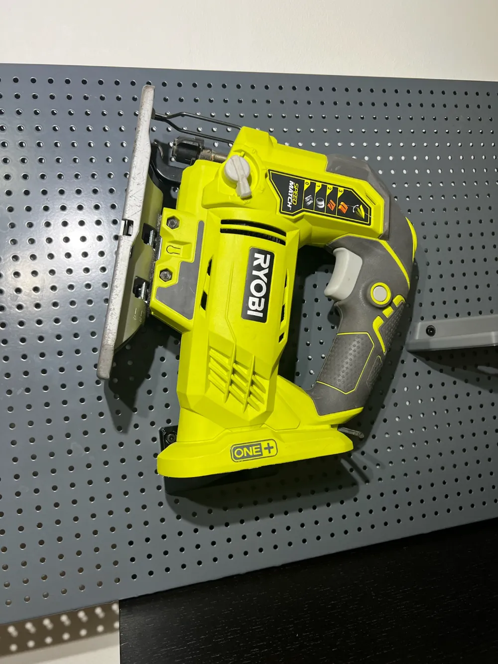 Slim Ryobi One+ wall or Biltema pegboard mount by dahliin86 - MakerWorld