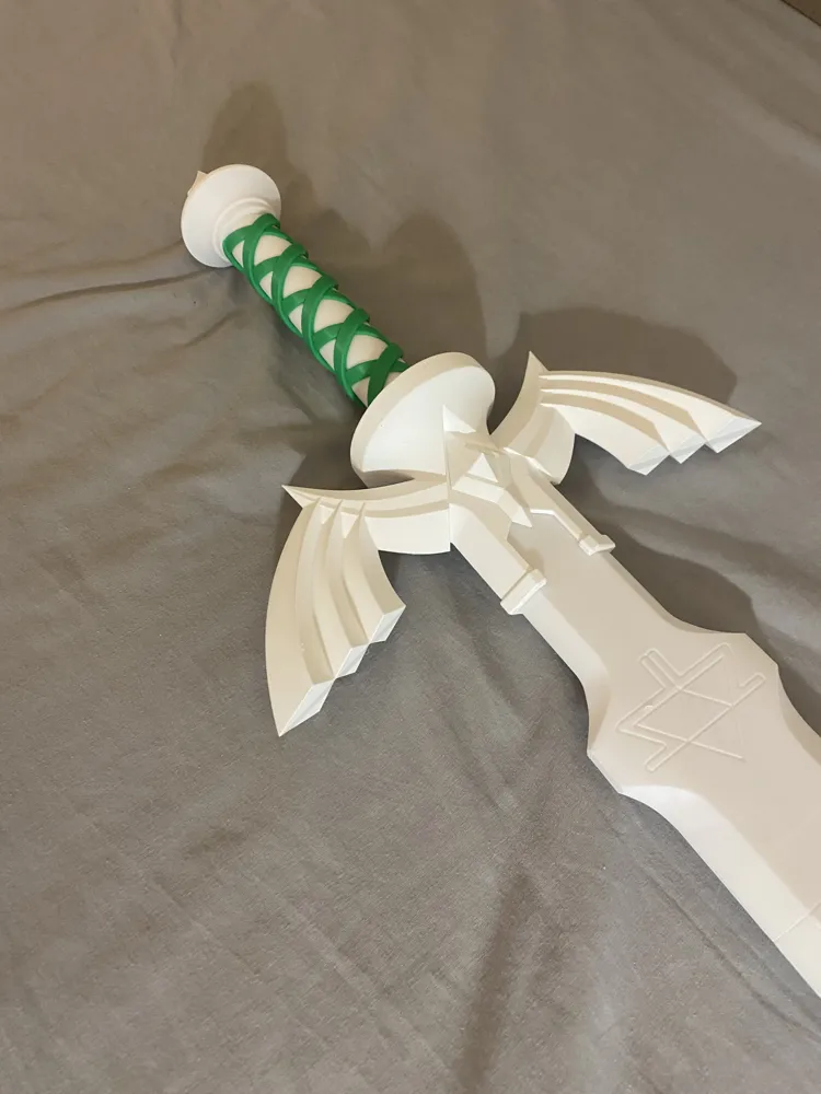 Real-Size Master Sword – Weighted & Reinforced Remixed by hec13gr ...