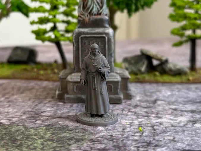 城镇居民 - 牧师 - DND 微缩模型 - 免费 3D 打印模型 - MakerWorld