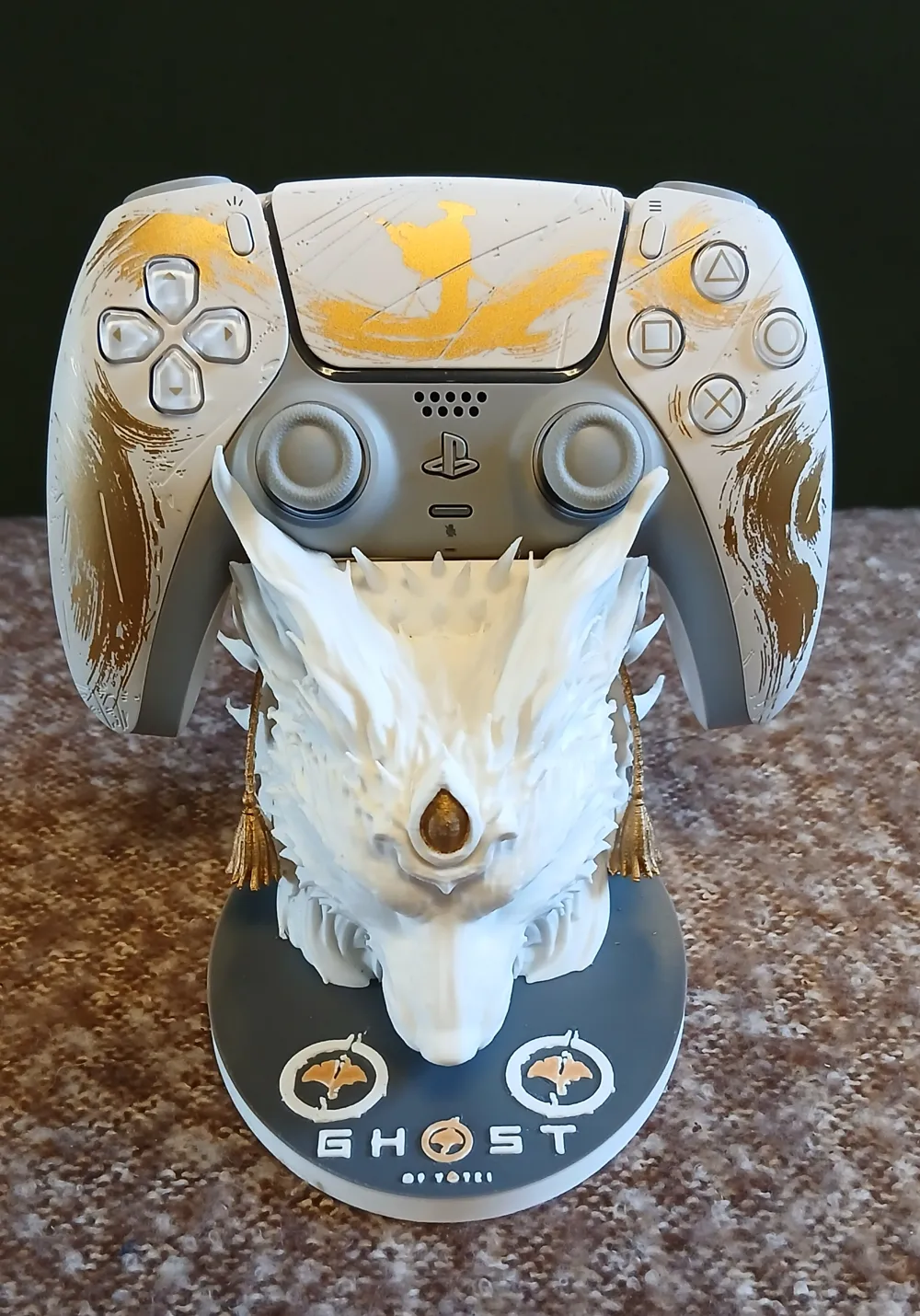 PS5 GHOST OF YOTEI KITSUNE PAD HOLDER - Free 3D Print Model - MakerWorld