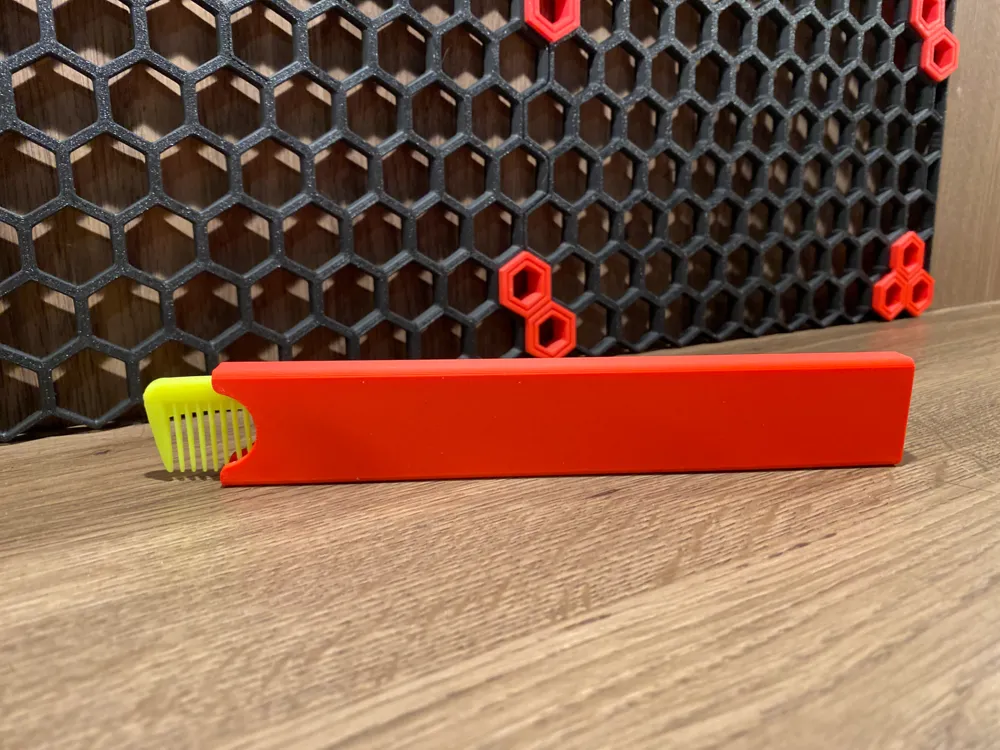 Comb Protector by TehGoldenFox - MakerWorld