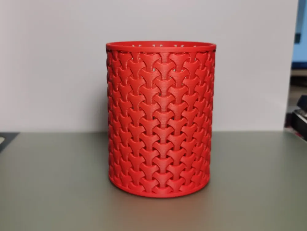 Creative woven texture hollow pen holder by hild - MakerWorld