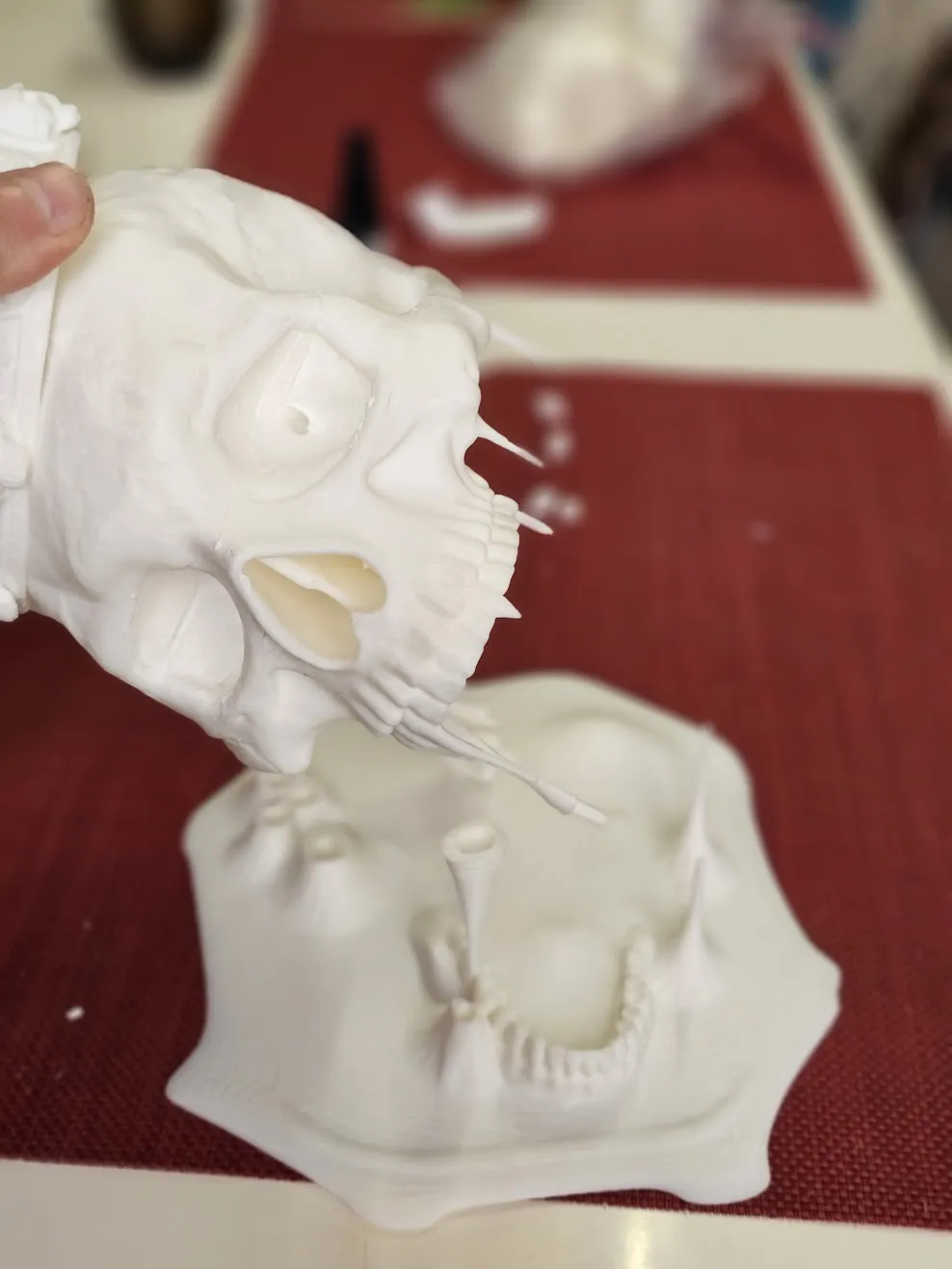 Memento Mori BE YOUR OWN KING by El1as MakerWorld: Download Free 3D Models