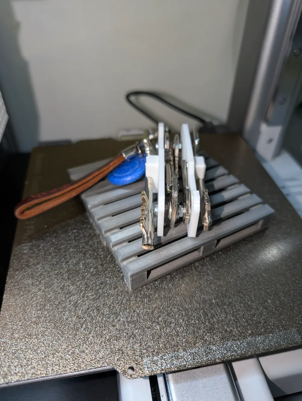 KeyHolder "Build Your Own Key System" - Free 3D Print Model - MakerWorld