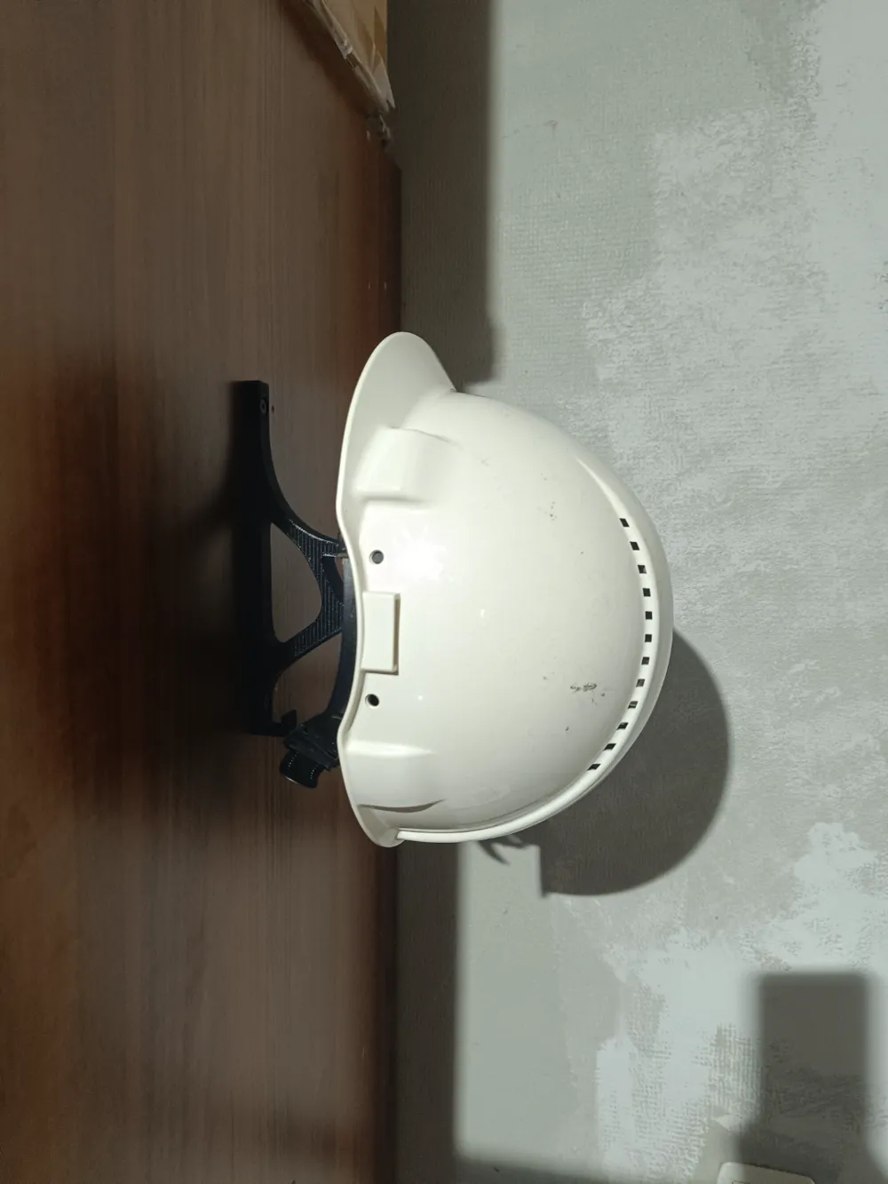 Awesome wall helmet hanger by Nutzzz - MakerWorld