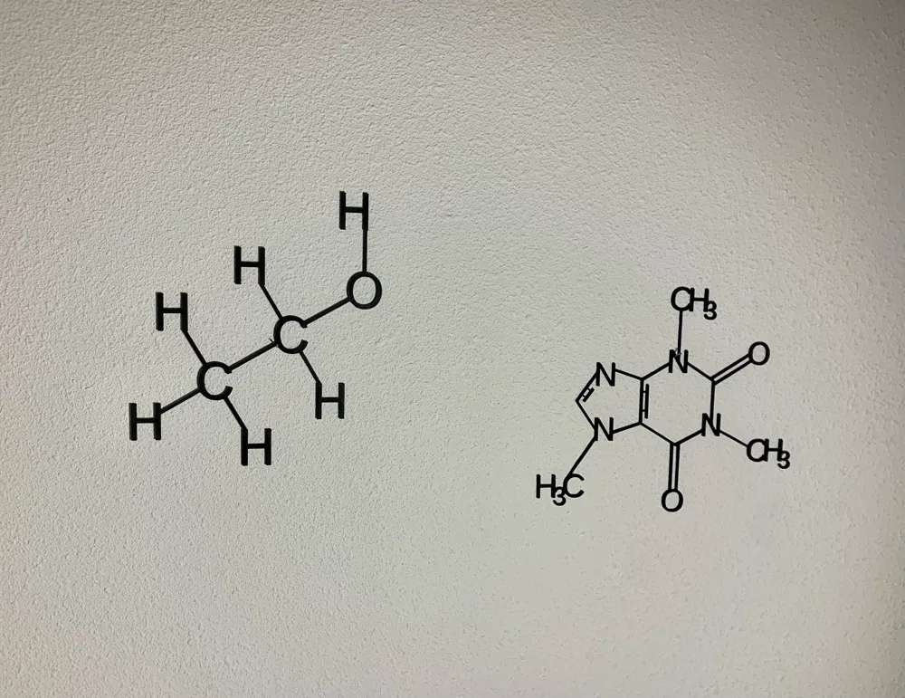 Alcohol Molecule Structure (Ethanol) by NijsDesigns - MakerWorld