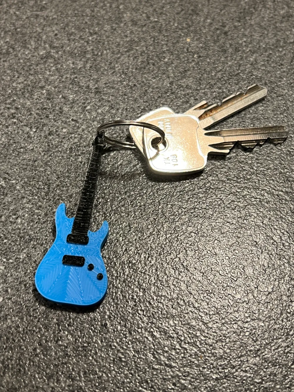 Electric Guitar Keychain Multicolor by LemonArts - MakerWorld