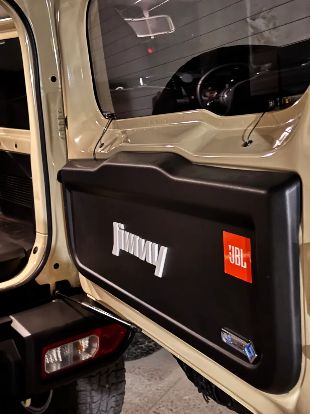 Suzuki Jimny logo by Badr MakerWorld: Download Free 3D Models