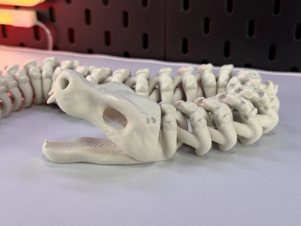 Articulated Skeleton Snake - Free 3D Print Model - MakerWorld