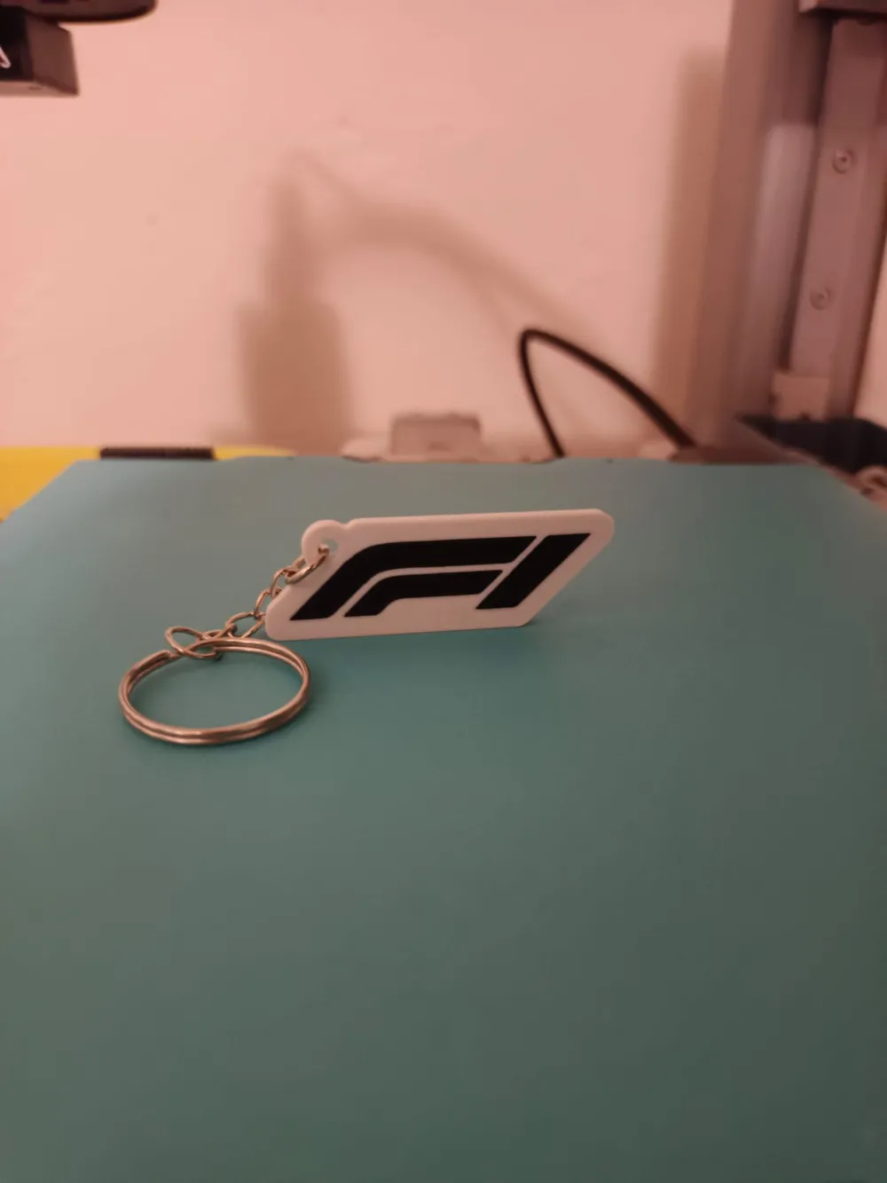 Formula 1 F1 logo keychain by andybraghieri MakerWorld: Download Free ...