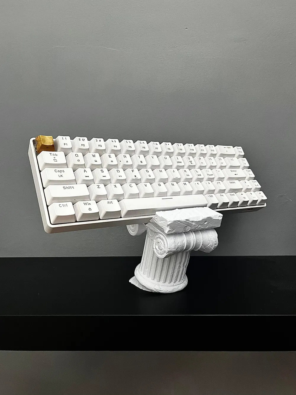IONIC COLUMN KEYBOARD HOLDER by FORMASTAMPA MakerWorld: Download Free ...