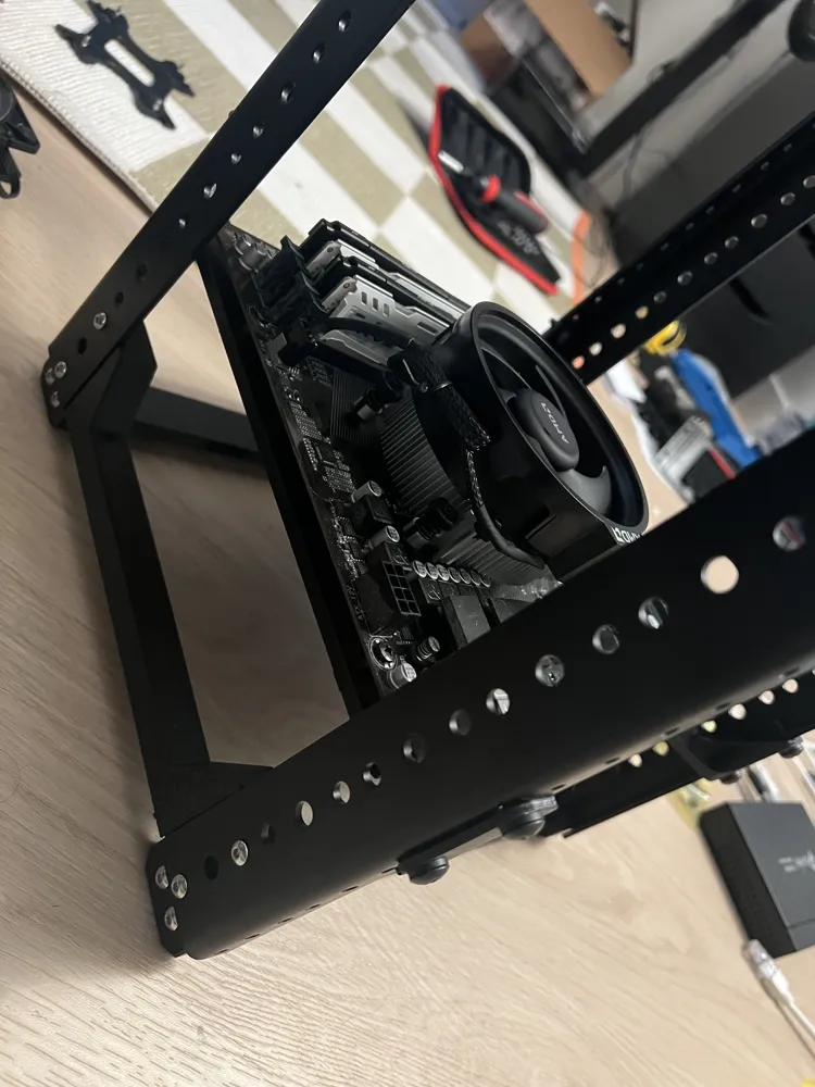 Montaje mATX | Rack de 10 pulgadas por Brady02 MakerWorld: Descarga ...