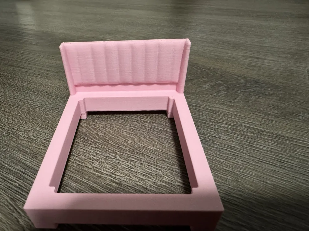 Dreamy Dollhouse Bed | No AMS Required - Free 3D Print Model - MakerWorld