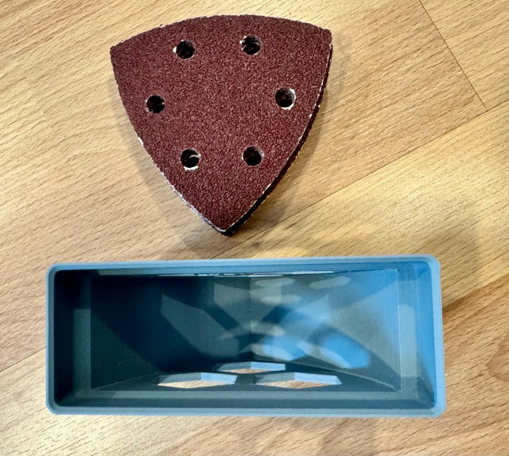 Gridfinity Multitool (Triangle) Sandpaper Holder by mash007 - MakerWorld