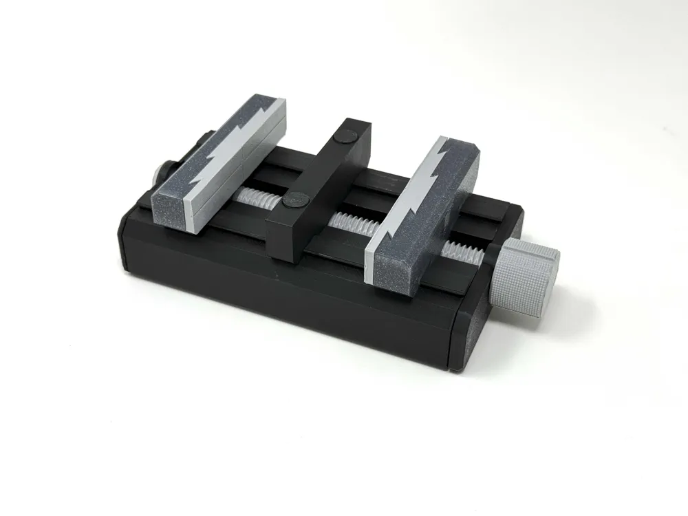 Double Station Center Lock Vice by Rando101 MakerWorld: Download Free ...