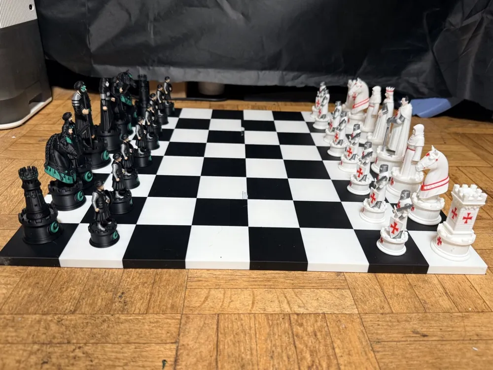 Crusades Chess:Templars vs. Saracens - High Detail - Free 3D Print ...