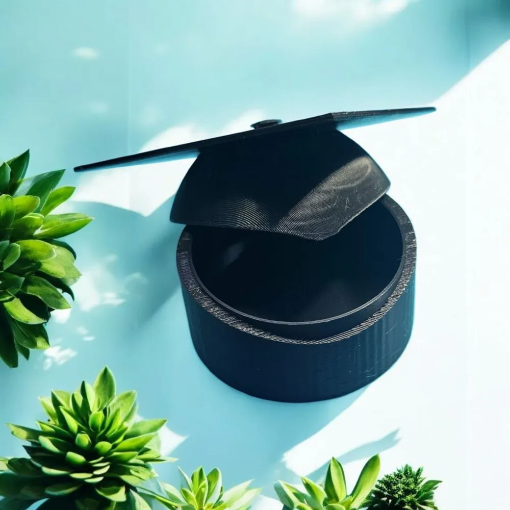 Small Graduation gift box by Sky3D MakerWorld: Download Free 3D Models