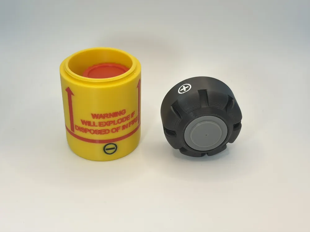 Fallout‑Inspired Fusion Cell Screw‑Top Container - Free 3D Print Model ...