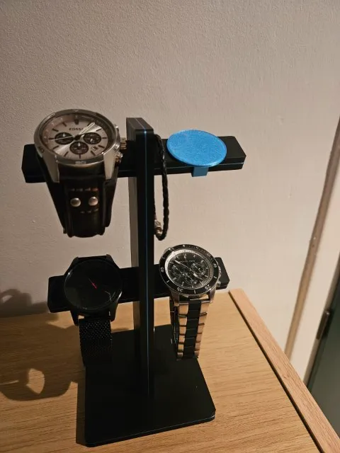 Modern watch stand for up to 4 watches by k3ldar - MakerWorld