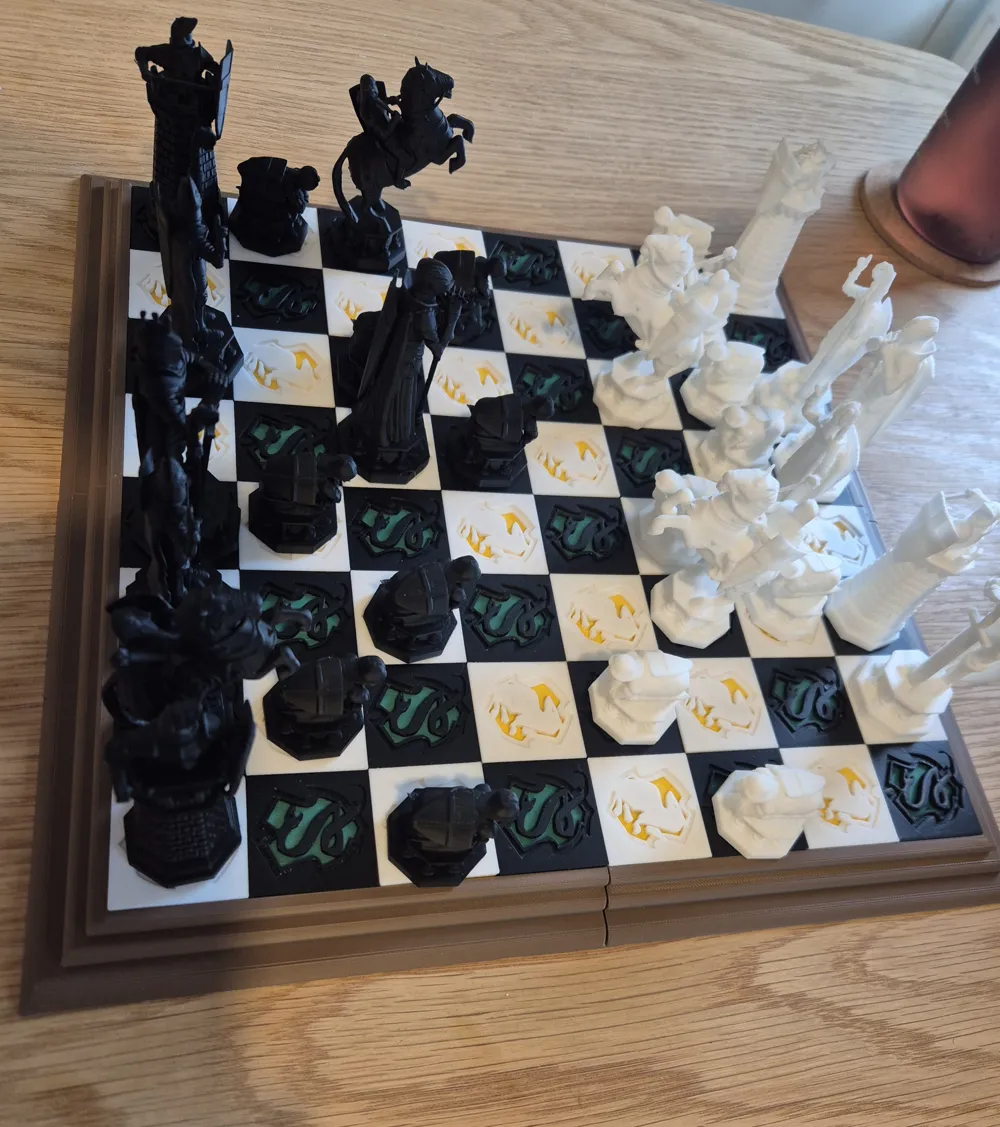 Harry Potter - Chess board - Inspired - Free 3D Print Model - MakerWorld