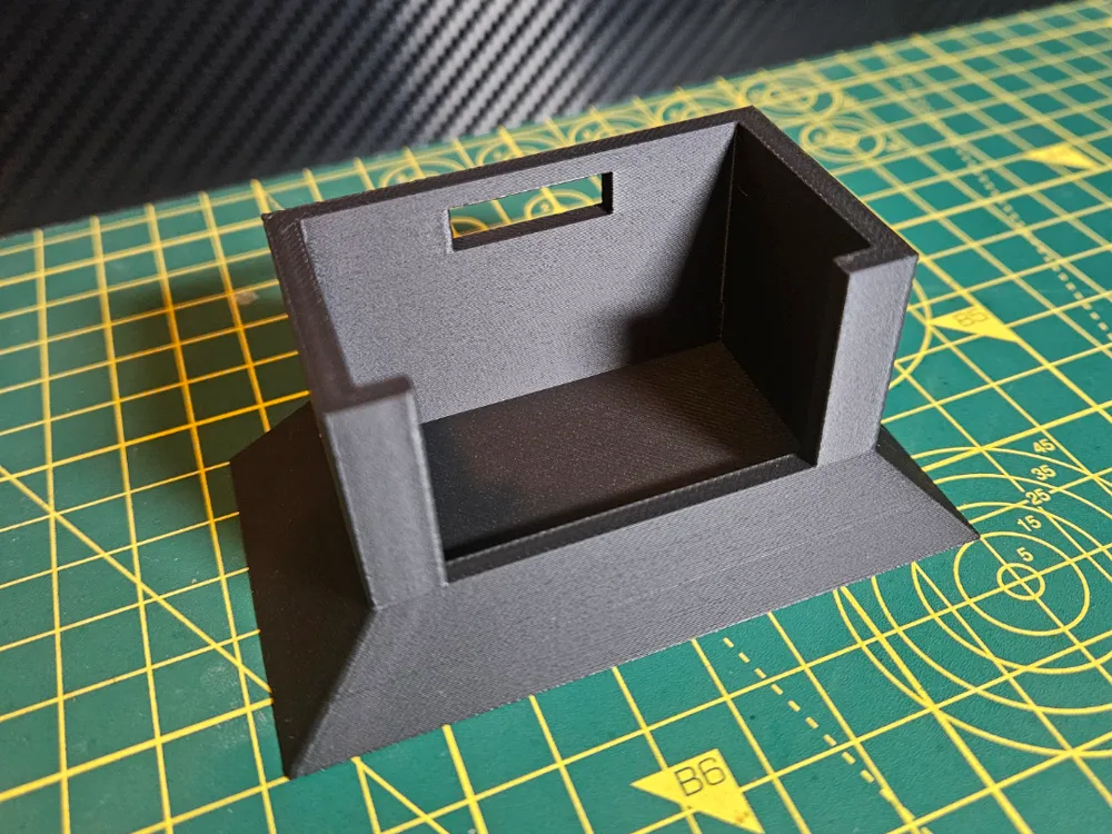 Baofeng UV-5R Radio Stand by Cracker_Jack MakerWorld: Download Free 3D Models