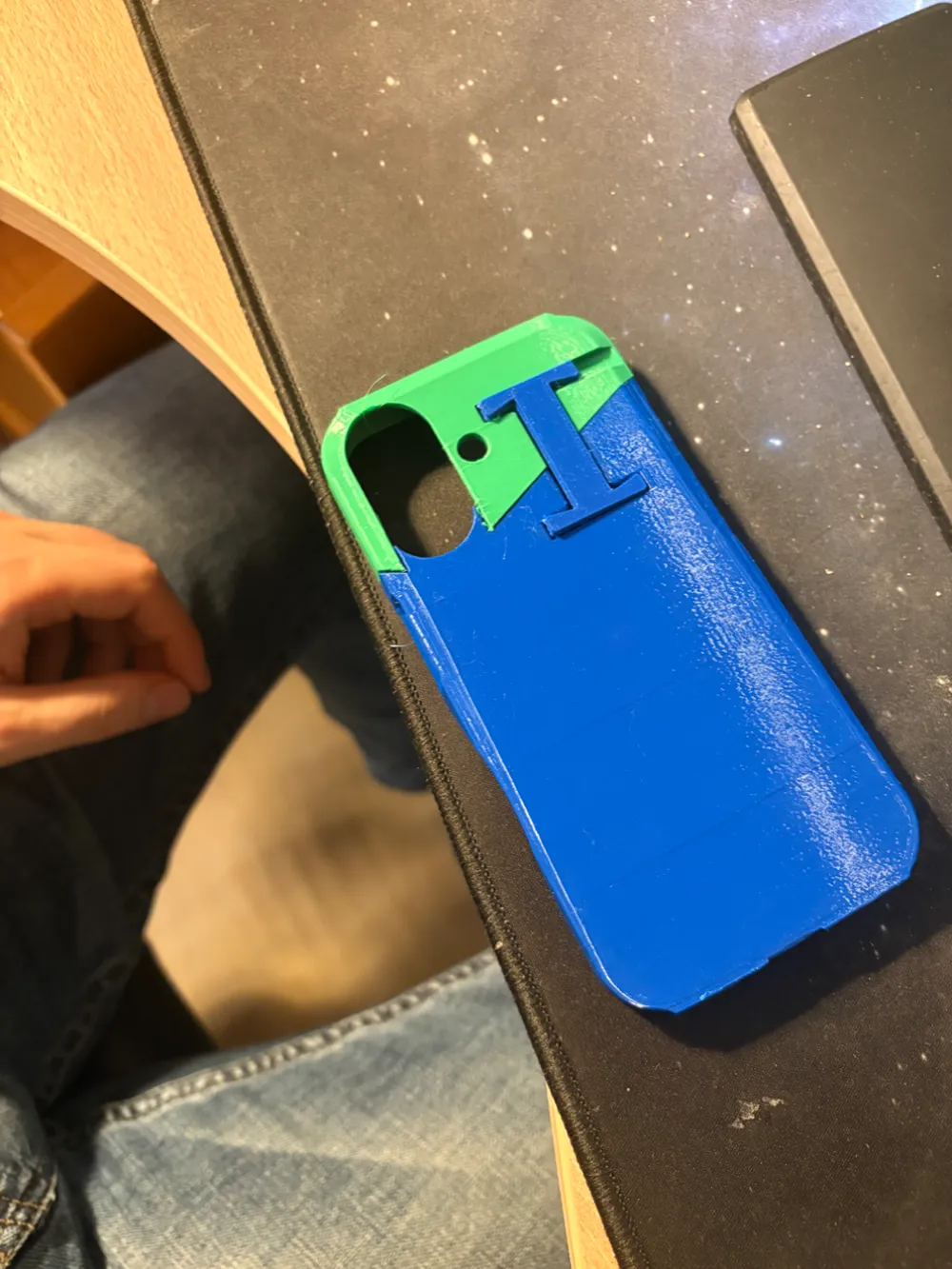 iPhone 16 case - Free 3D Print Model - MakerWorld