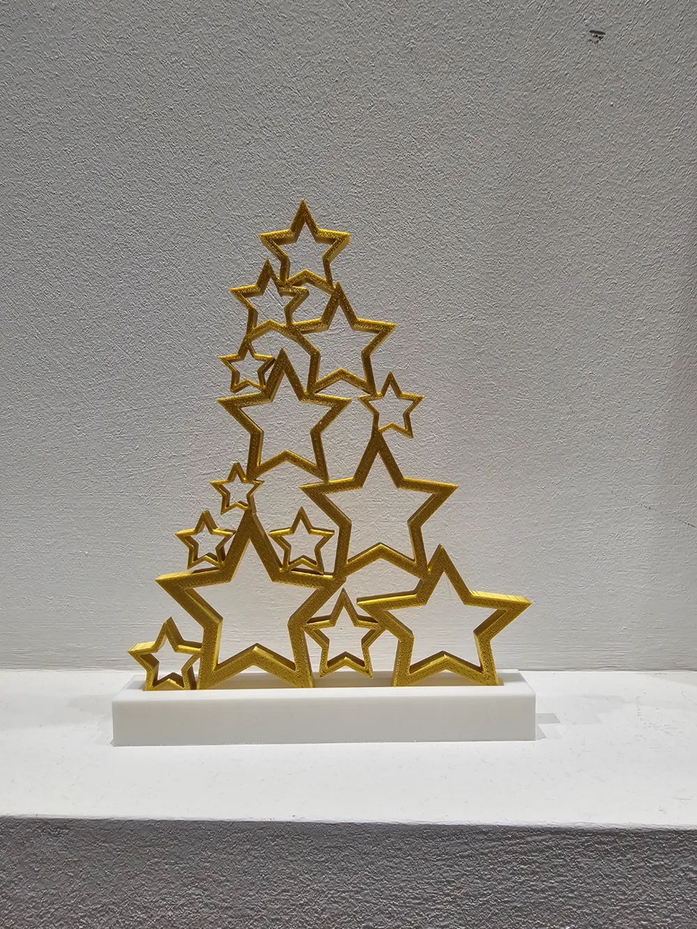 Christmas tree of stars - Free 3D Print Model - MakerWorld