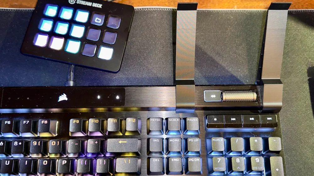 Corsair K100/70 Mount for Stream Deck MK2 15Button by ...
