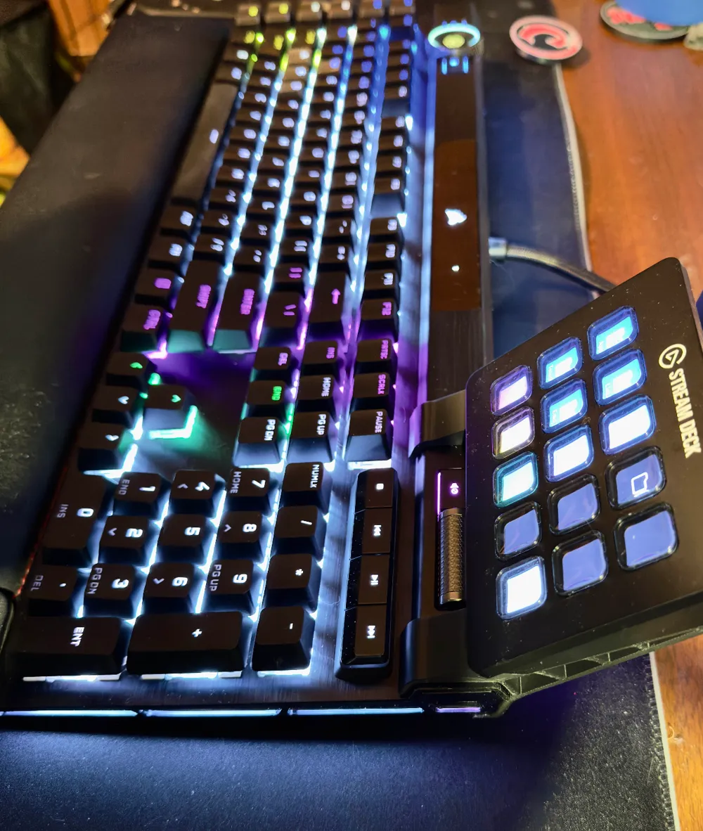 Corsair K100/70 Mount for Stream Deck MK2 15Button by ...