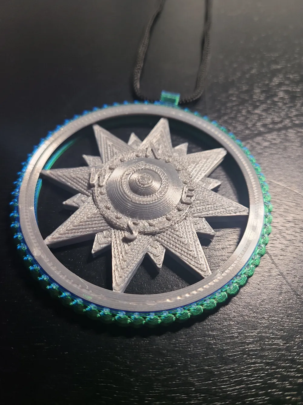 Compass Fidget Spinner Pendant by futuregraphicart - MakerWorld
