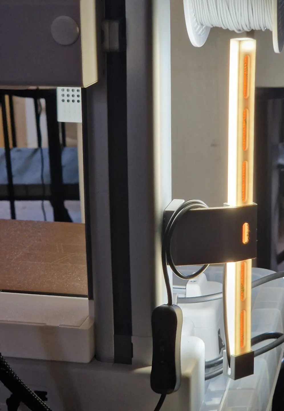 A1 mini - LED Strip Vertical Mount by Jon - MakerWorld