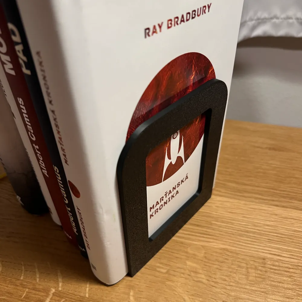 Minimalist Book Stand / Bookend / Book Support by fifindr MakerWorld ...