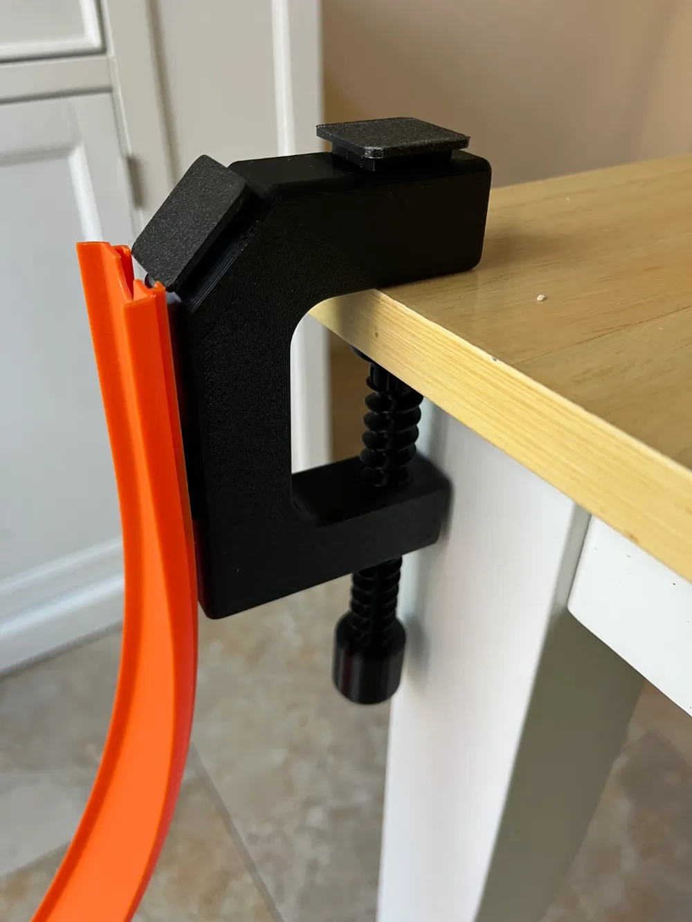 Car Race Track Clamp by EngWorks MakerWorld: Download Free 3D Models