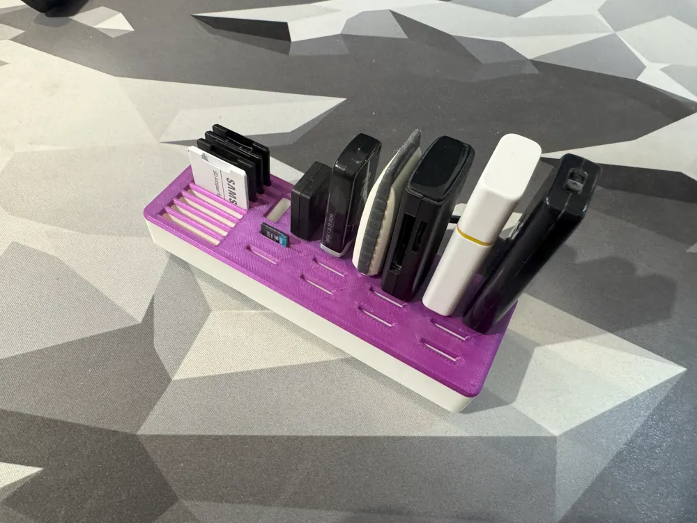 Gridfinity 3x1 ULTIMATE SD card and USB-A holder by Sky MakerWorld ...