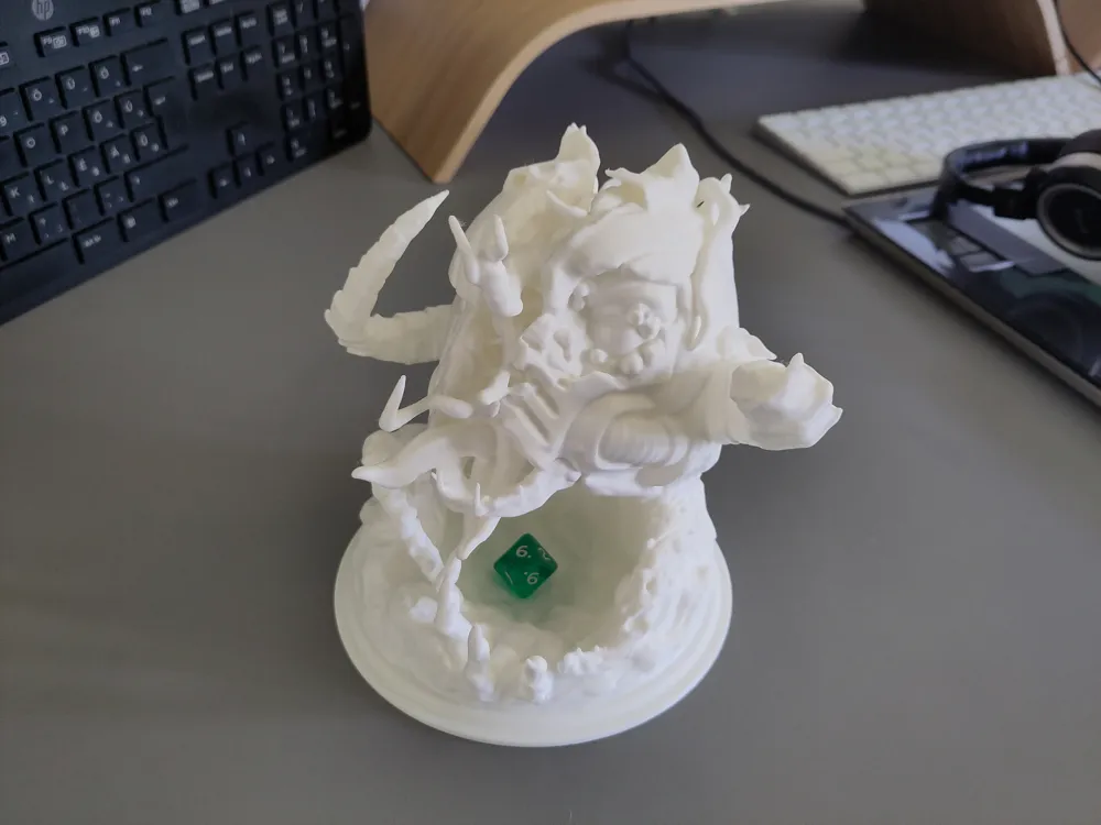 W40k Death Guard Nurgle Dice Tower - Free 3D Print Model - MakerWorld