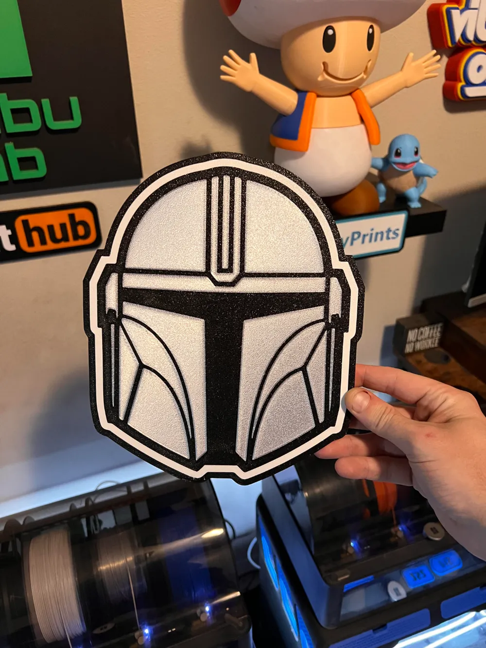 Mandalorian LED Lamp by Codyinbody3 - MakerWorld