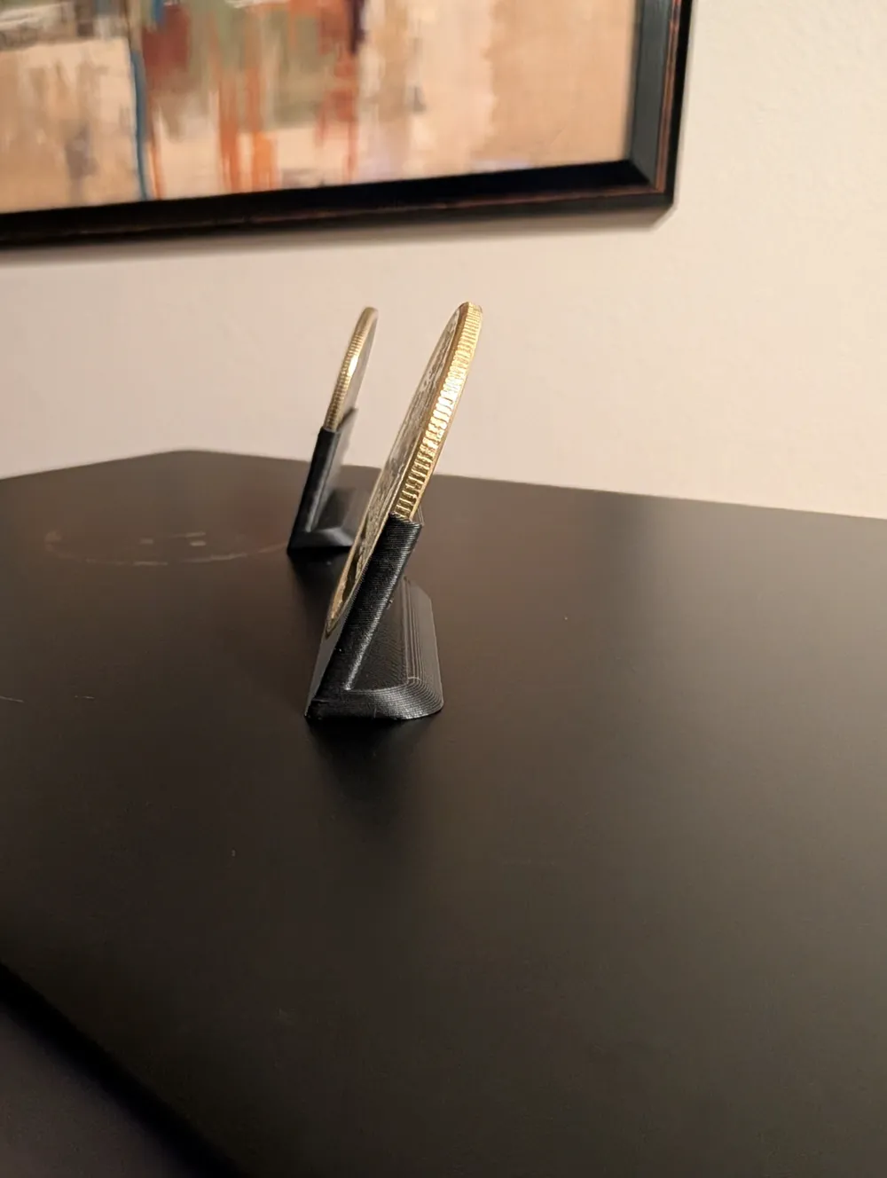 Disneyland Collectible Coin Stand by kyleiuferMakerWorld: Download Free ...