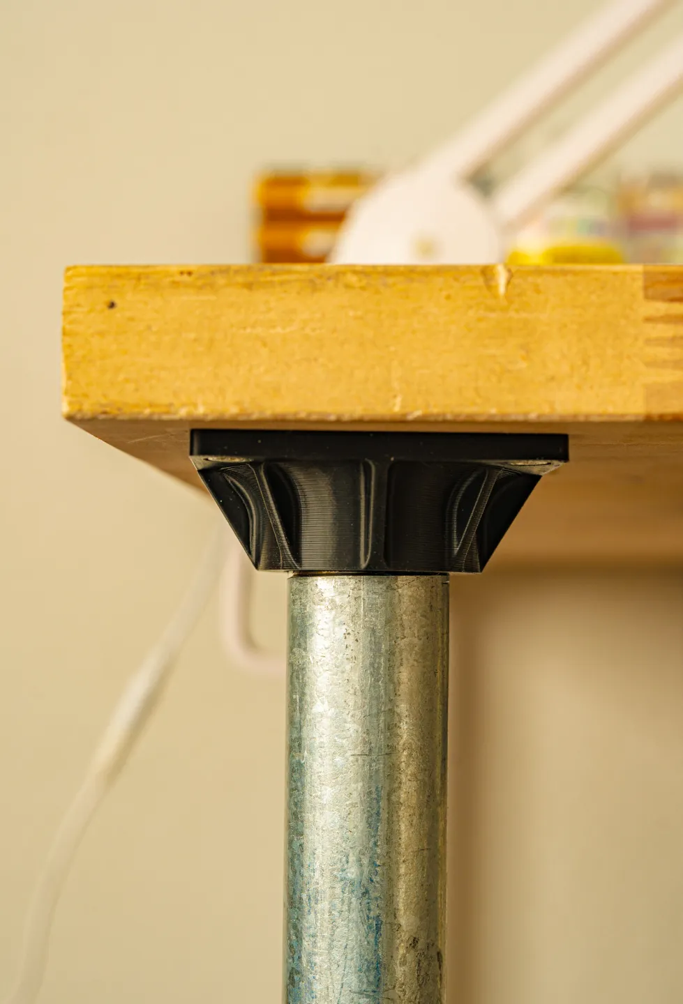 Strong one inch (1'') Water Pipe Mounting Flange by Schelme - MakerWorld