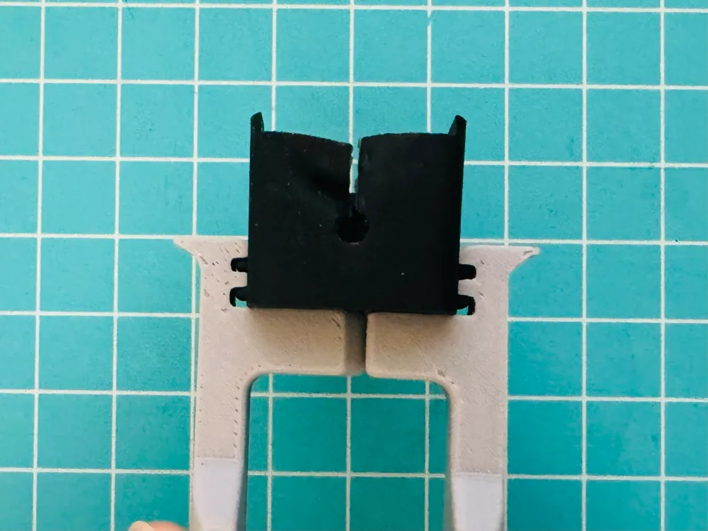 A1 Sock remover / extractor de calcetín by amzaldua - MakerWorld