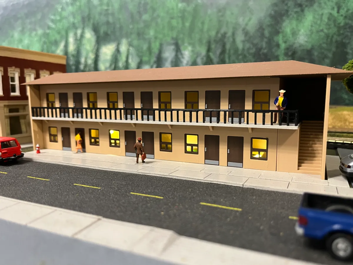 Motel (Hotel) - HO scale 1/87 - Free 3D Print Model - MakerWorld