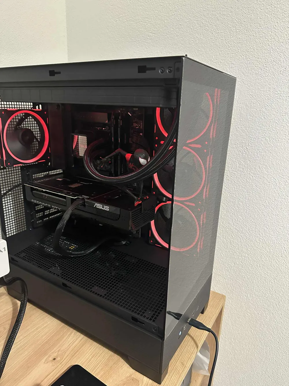 Spiderman in PC case by Zlosyn MakerWorld: Download Free 3D Models